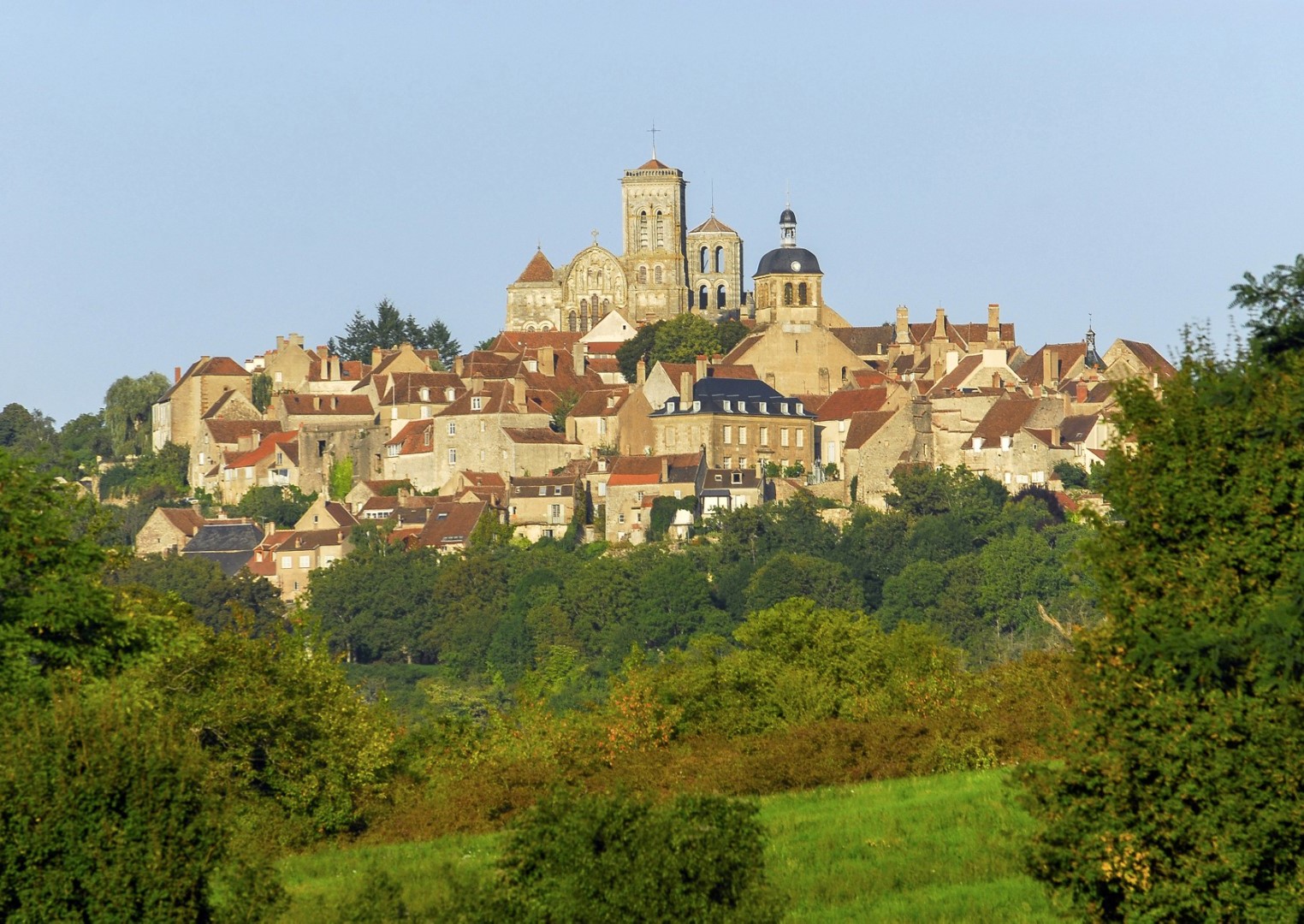 Basiliek Heilige Maria Magdalena in Vézelay - Bourgondië Toerist