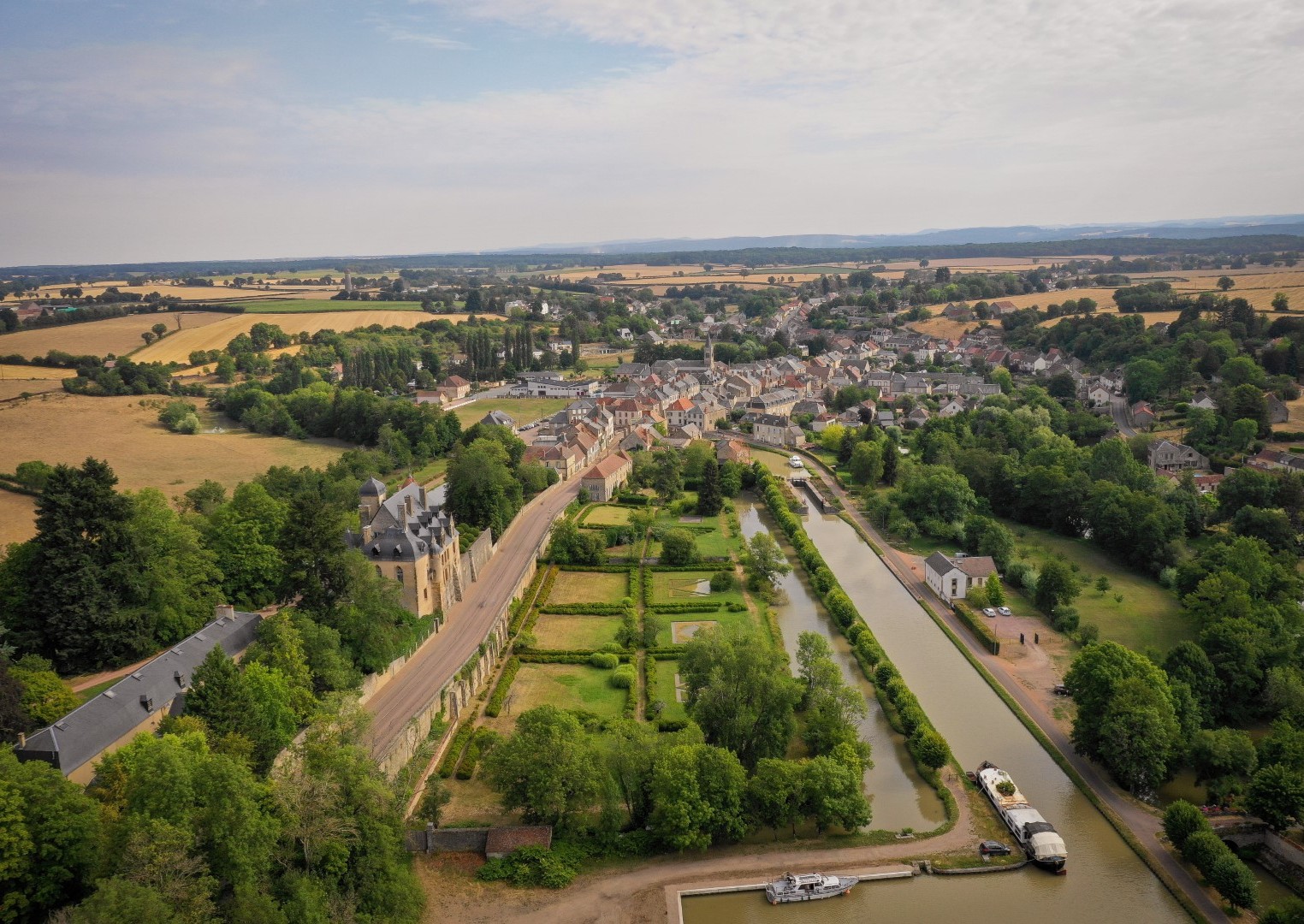 Châtillon-en-Bazois - Bourgondië Toerist
